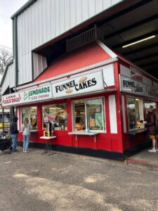 9 Massive Flea Markets in Alabama That Reward Anyone Who Takes Their Time