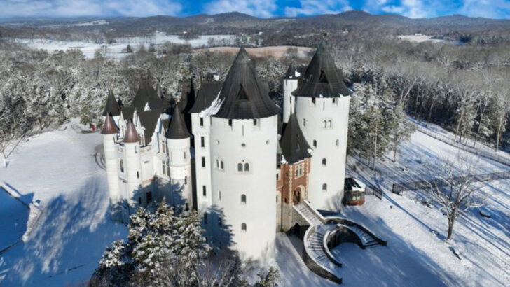 A gorgeous Welsh-style castle in Tennessee feels too striking to overlook
