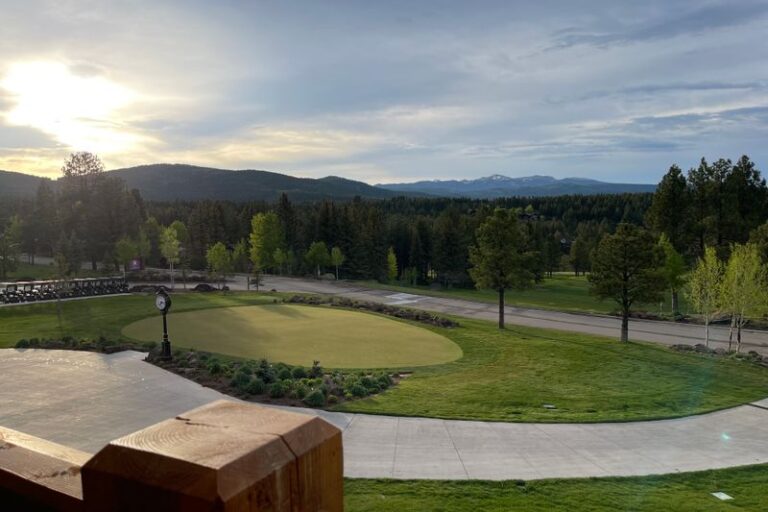 Angel Fire, New Mexico blends soft snow, quiet lifts, and easy family ...