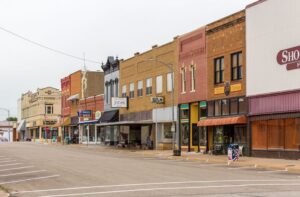 10 Kansas Main Streets I walked past on a frosty afternoon and hope to ...