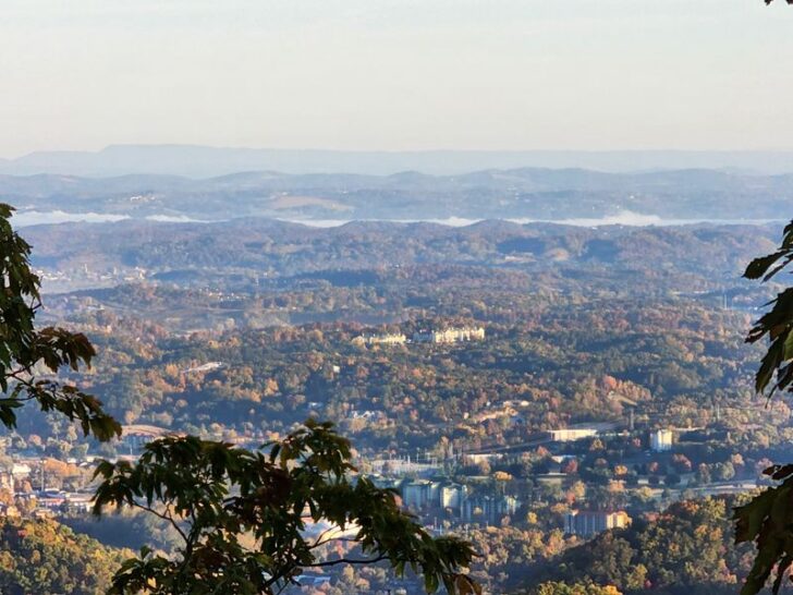 In the Appalachian Highlands, a Holiday Drive Links Festive Tennessee ...