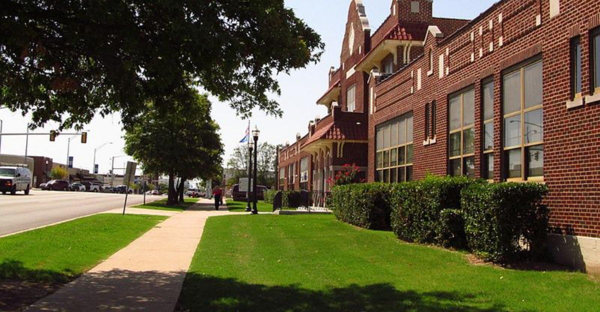 East of Tulsa and near gentle forest trails is a community with diners ...