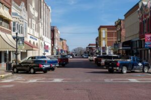 10 Kansas Main Streets I walked past on a frosty afternoon and hope to ...