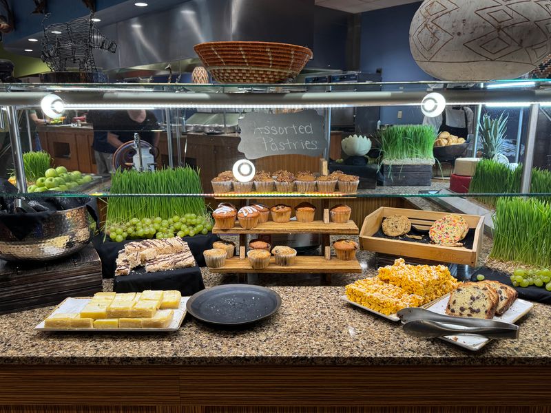 These 12 Pennsylvania holiday buffets feel like Christmas dinner done right