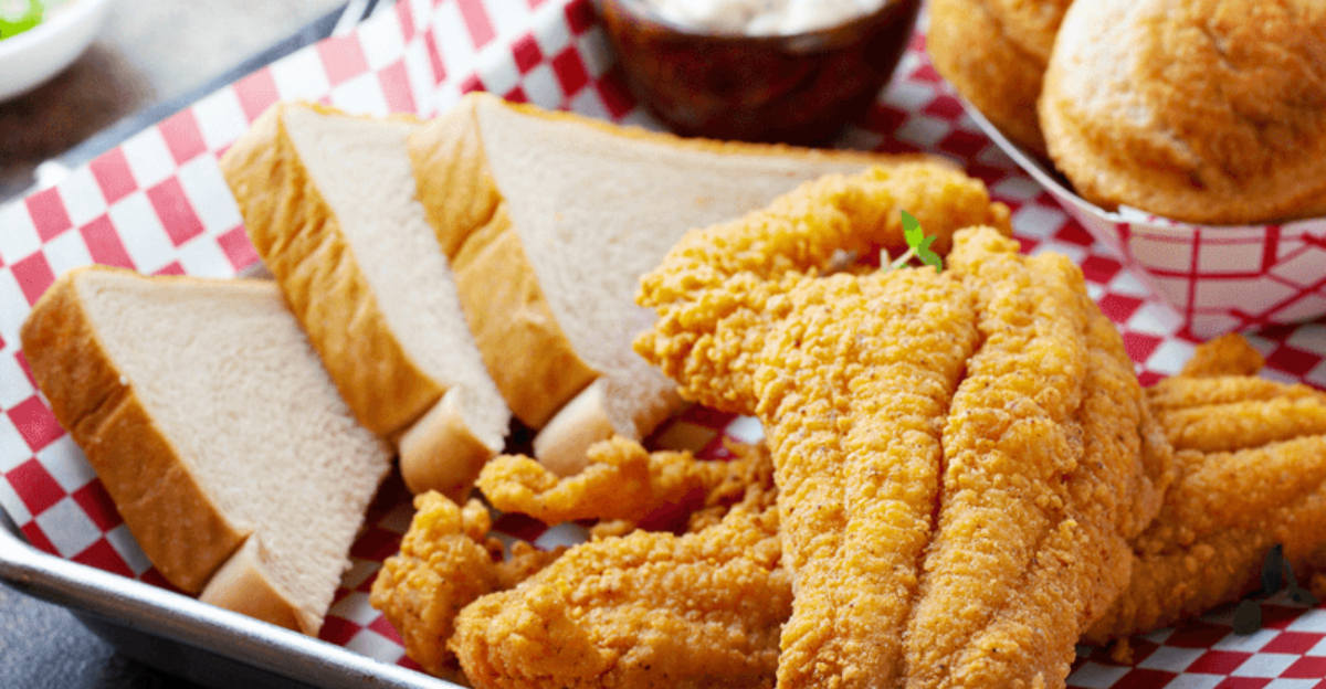 This small-town Kentucky restaurant serves fried chicken families swear ...