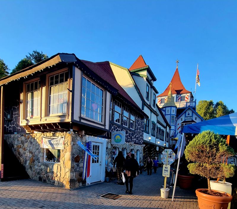 12 Georgia towns that shine during winter day trips