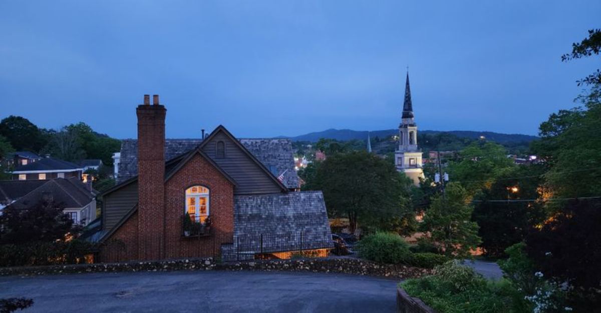 12 Georgia towns that shine during winter day trips