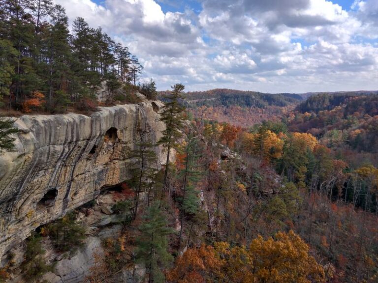 16 Beginner-Friendly Rock Climbing Spots Across America for First-Timers