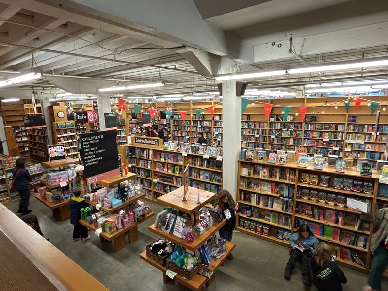 20 independent bookstores across the U.S. that feel like destinations