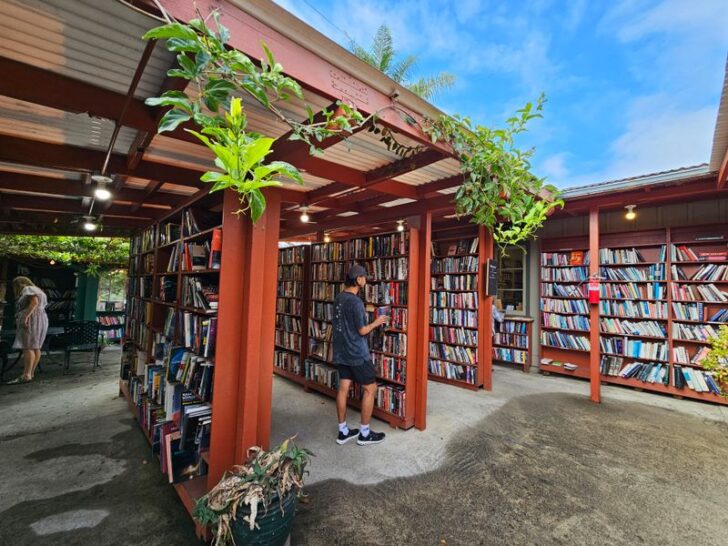A California bookstore big enough to turn a quick stop into a full ...