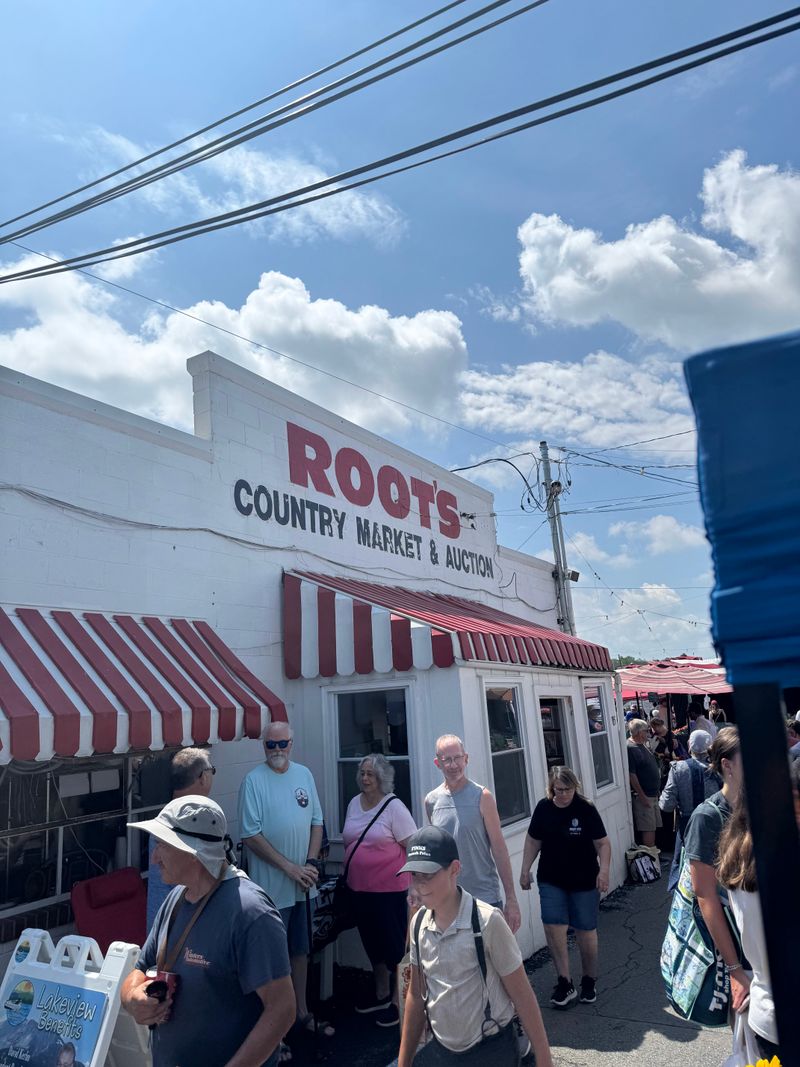 A large flea market in Pennsylvania known for cool finds at low prices