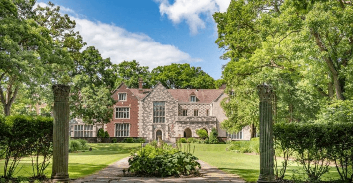 A stunning castle in Iowa that keeps earning repeat visits