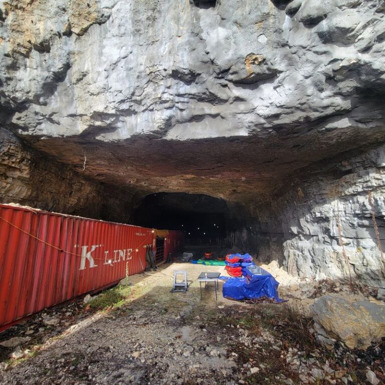 An underground kayak tour in Kentucky takes you through a 100-year-old ...