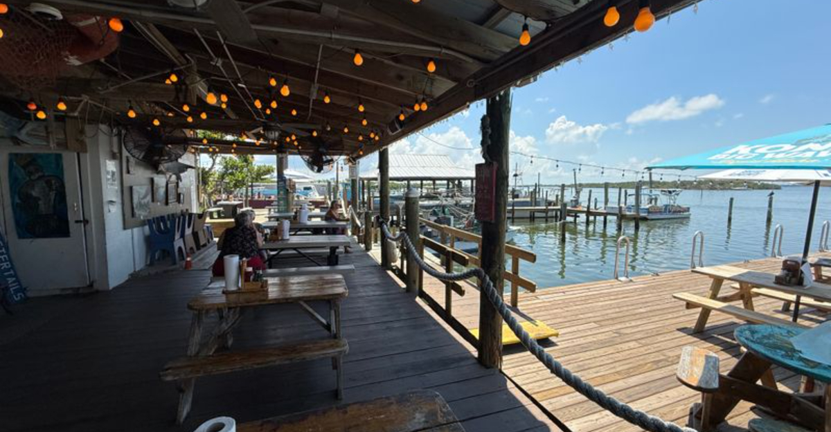Florida has a homey restaurant quietly serving unforgettable fried shrimp