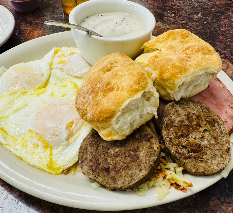 Locals cross all of Texas for a morning meal at these legendary ...