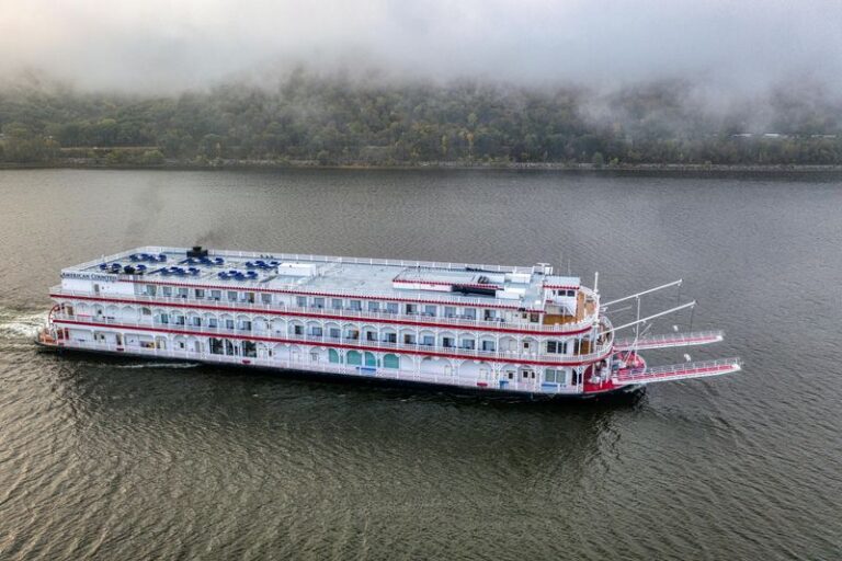The 14 best riverboat cruises in America you can still take