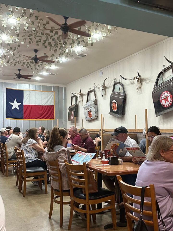 The Biscuits and Gravy at This Low-Key Texas Restaurant Are Worth the Hype