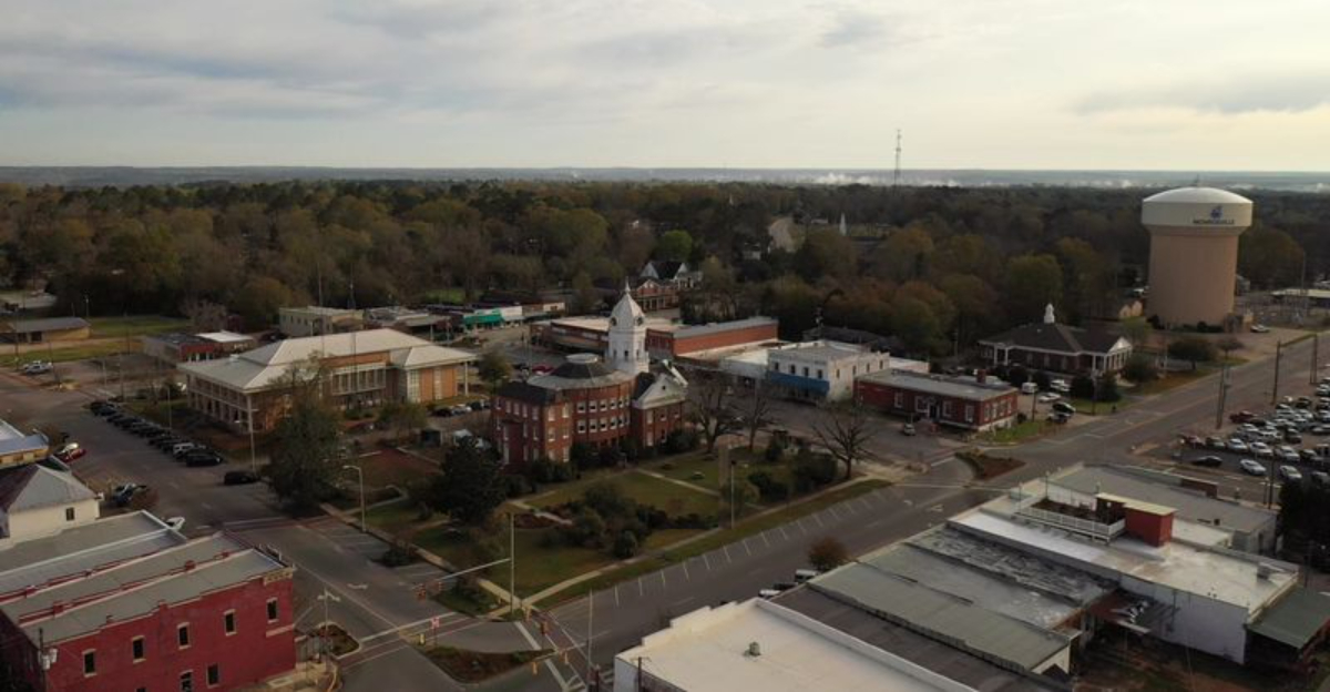 The charming small town in Alabama where living comfortably still feels ...