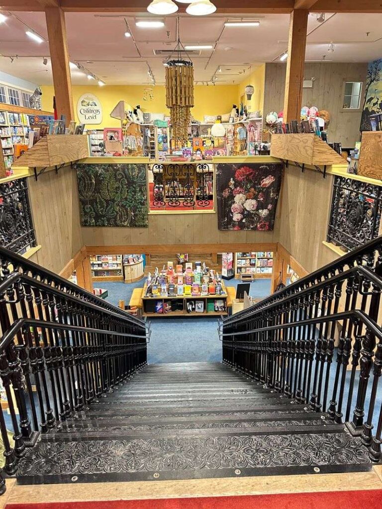 This 10,000-square-foot Vermont bookstore has been a literary landmark ...