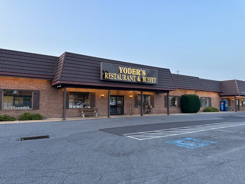 This Amish Country buffet in Pennsylvania is a favorite among serious ...