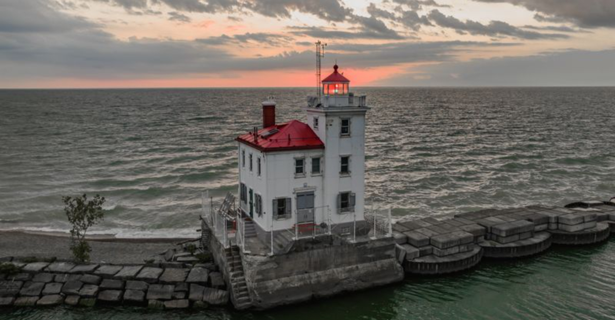 This iconic 42-foot lighthouse has people coming from all corners of Ohio