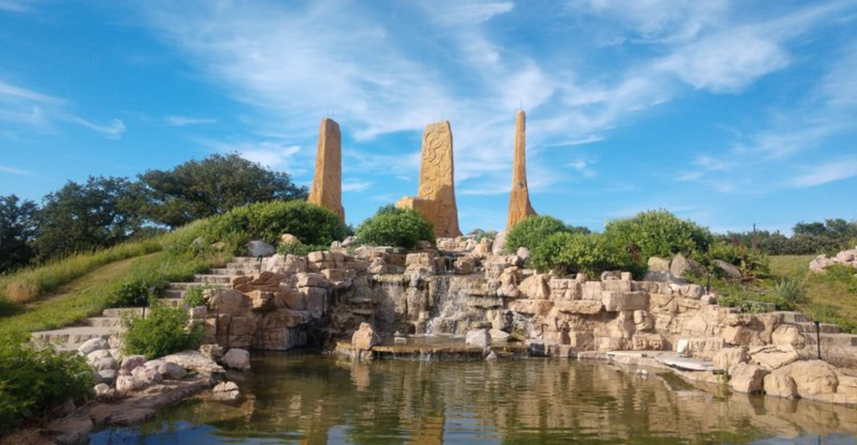 This tiny but mighty state park in Nebraska is more impressive than you ...