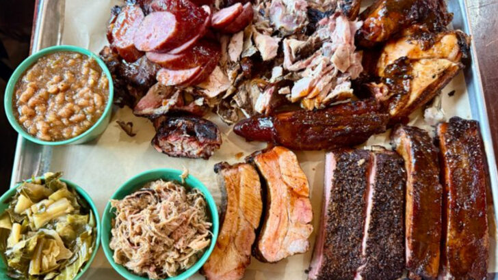 10 roadside barbecue stands in Alabama worth driving