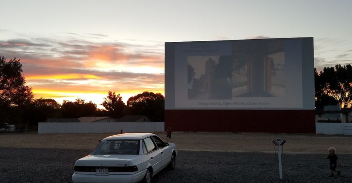 This Old-School Colorado Drive-In Still Delivers Movies the Way They ...