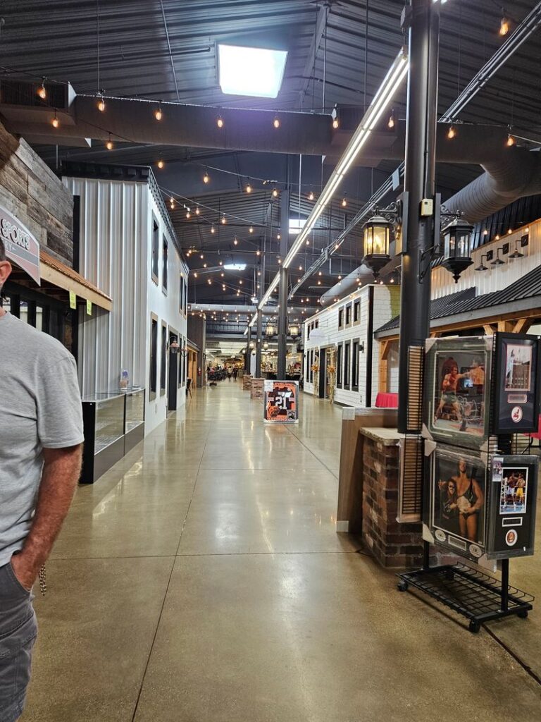 This enormous Ohio indoor market pairs shopping, flea market finds, and ...