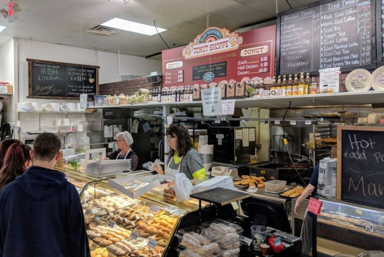 11 Amish Grocery Stores in Pennsylvania Loved for Their Homemade Foods