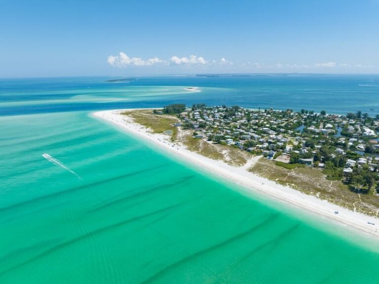 14 Lesser Known Florida Beach Towns Perfect For Avoiding Spring Break ...