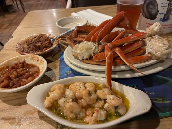 One All You Can Eat Seafood Spot in Alabama Turned Snow Crab Into a ...