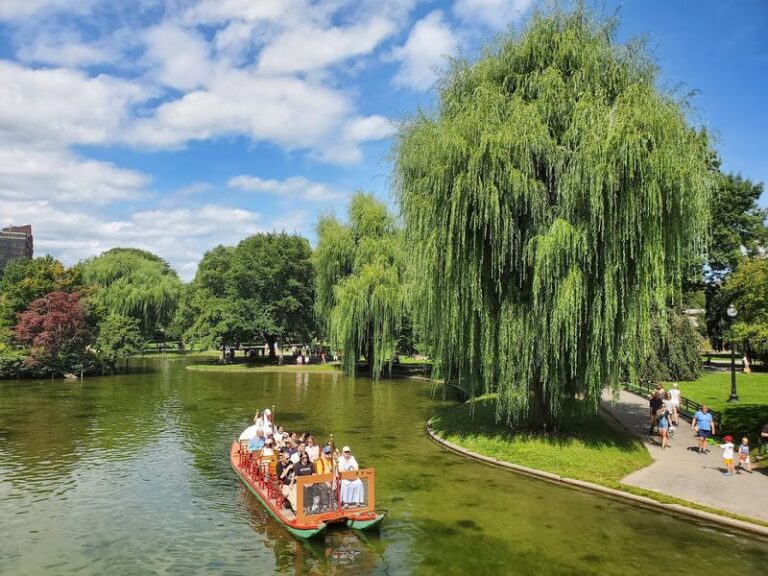 14 Cheap Adventures in Massachusetts That Are Perfect for June Travel