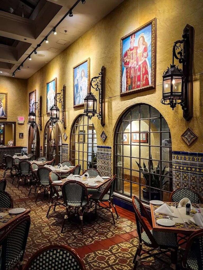 12 Restaurants in St. Augustine, Florida That Turn First-Timers Into Fans